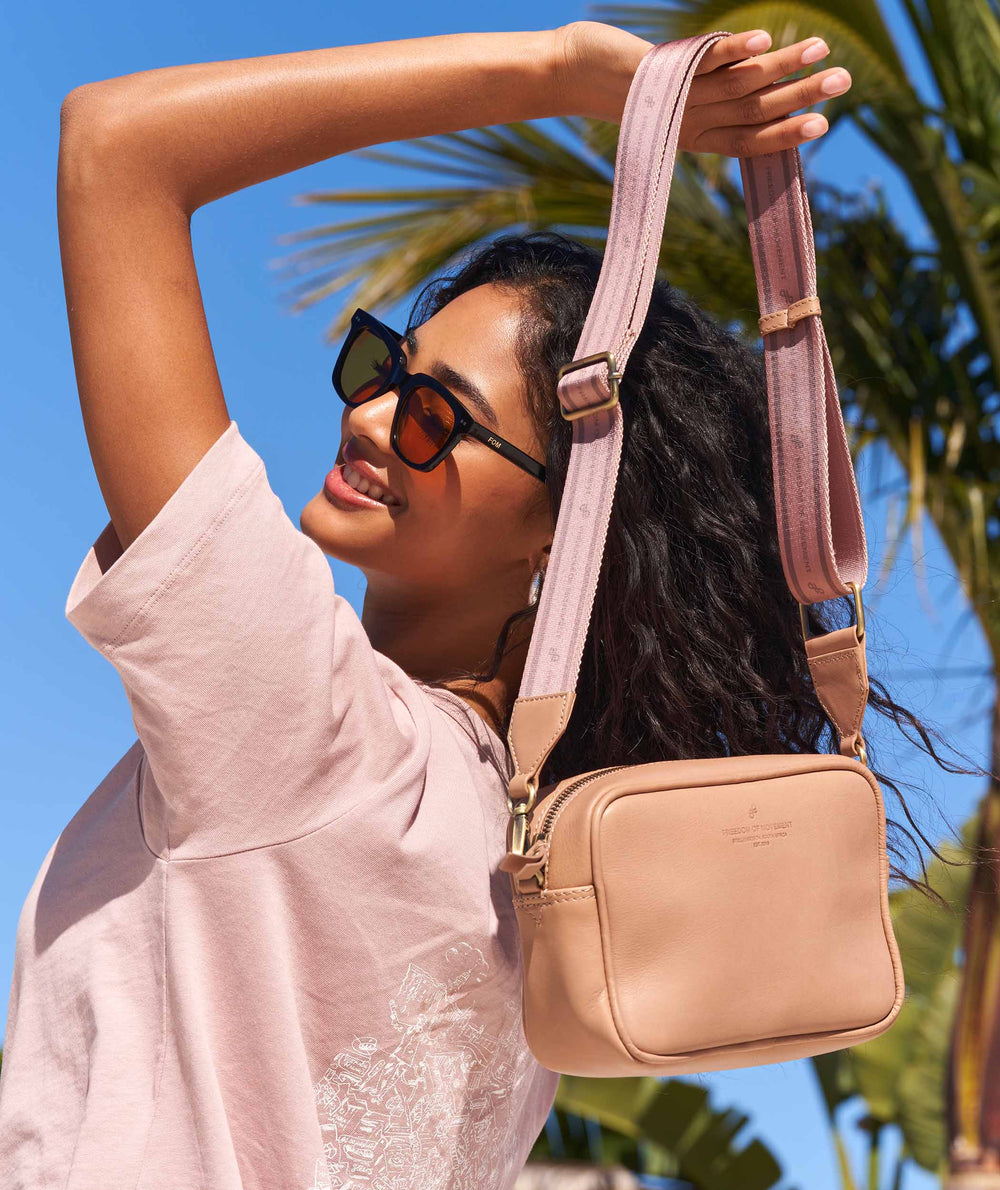 Freedom of Movement | Clothes, Shoes & Accessories | FOM